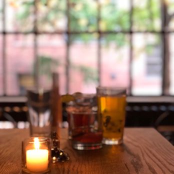 AMITY HALL DOWNTOWN - Updated July 2024 - 301 Photos & 461 Reviews - 80 ...