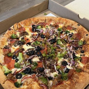 FAIRMOUNT PIZZA AND GRILL - Updated December 2025 - 160 Photos & 290 ...