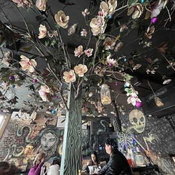 RAMPART TREEHOUSE - Updated May 2024 - 197 Photos & 117 Reviews - 740 N ...