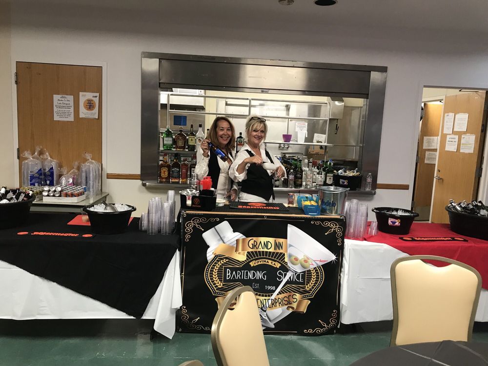 THE GRAND INN - 37 Photos & 36 Reviews - Dive Bars - 4538 N Grand Ave ...