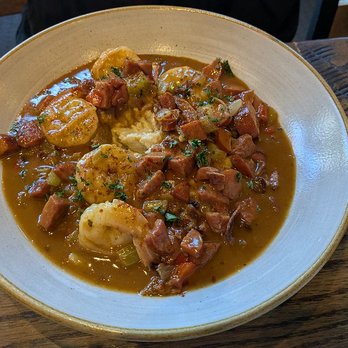 THE RIDLEY - Updated January 2026 - 176 Photos & 180 Reviews - 1106 W ...