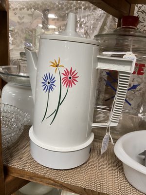 SPRING ANTIQUE MALL - Updated July 2024 - 74 Photos & 39 Reviews - 1609 ...
