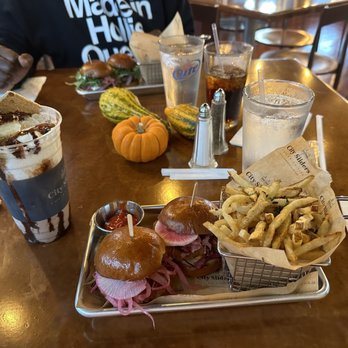 CITY SLIDERS - Updated December 2025 - 55 Photos & 71 Reviews - 9200 ...