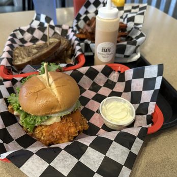 BURGER STATE - Updated December 2024 - 109 Photos & 123 Reviews - 8920 ...