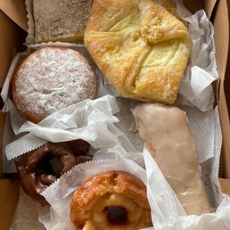 VG DONUT & BAKERY - Updated May 2026 - 1122 Photos & 1639 Reviews - 106 ...