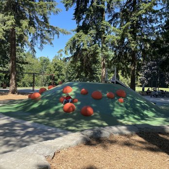 CRESTON PARK - Updated September 2025 - 32 Photos & 22 Reviews - 4476 ...