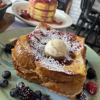 CAFE WEEKEND - Updated June 2024 - 469 Photos & 240 Reviews - 120 ...