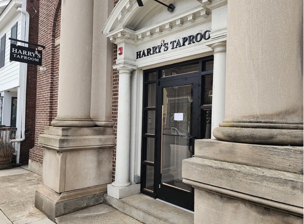 HARRY’S BLUE BELL TAPROOM - 1 W Butler Pike, Ambler, PA - Yelp