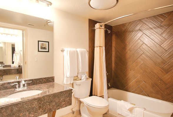 GRAND CANYON PLAZA HOTEL - Updated May 2024 - 198 Photos & 263 Reviews ...