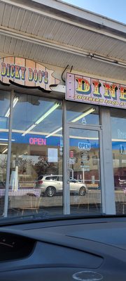 DICKY DOOS DINER - Updated October 2025 - 47 Photos & 85 Reviews - 2700 ...