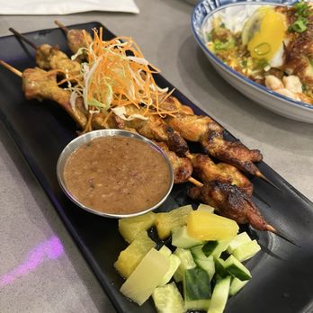 GOLDEN SMELL MEE - Updated September 2025 - 54 Photos & 15 Reviews ...