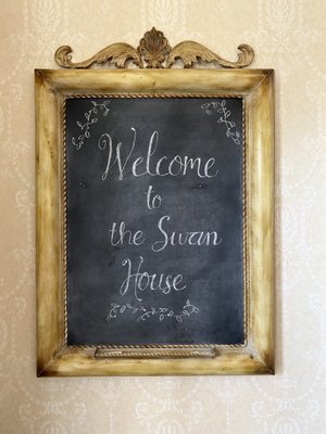 SWAN HOUSE - Updated February 2025 - 23 Photos & 11 Reviews - 225 W ...