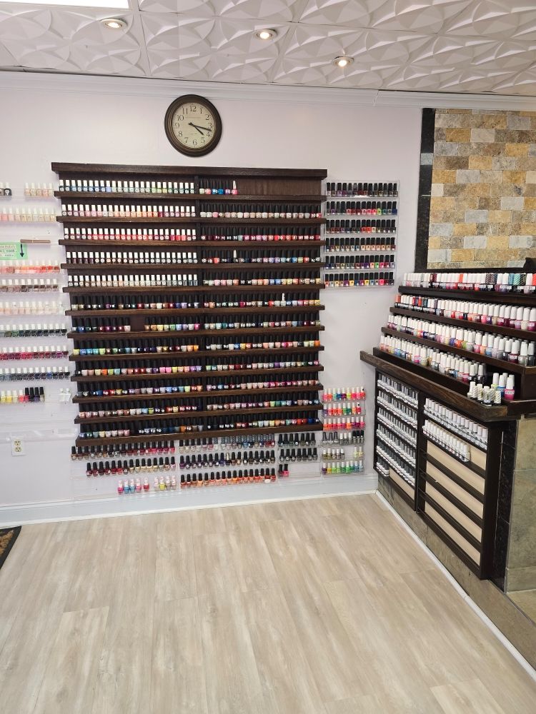 VOGUE NAILS - Updated January 2026 - 16 Photos & 39 Reviews - 39 E Main ...