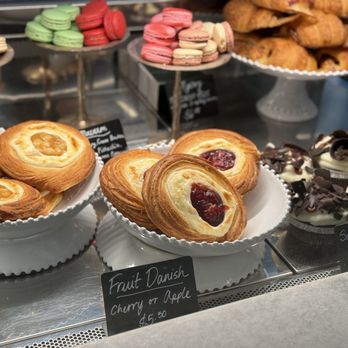 THE GILDED ACORN - Updated September 2025 - 171 Photos & 65 Reviews ...