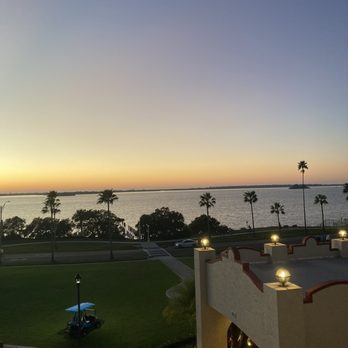 HI-FI ROOFTOP BAR - Updated December 2024 - 123 Photos & 80 Reviews ...