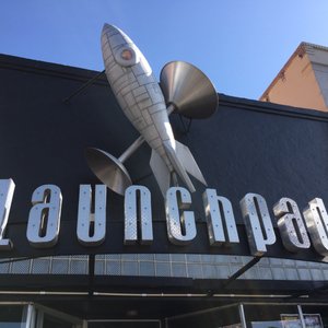 KNOCKOUTS - 28 Photos & 18 Reviews - Dive Bars - 311 Central Ave NW ...