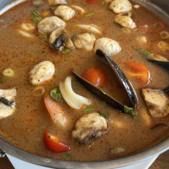 THE PEPPERY THAI RESTAURANT - Updated June 2024 - 73 Photos & 21 ...