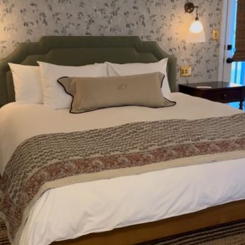 LOST FOX INN - Updated January 2026 - 65 Photos & 25 Reviews - 571 ...