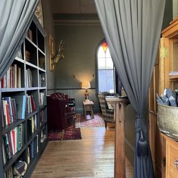 THE NEIGHBORHOOD REFUGE - Updated July 2025 - 49 Photos - 113 S Main ...