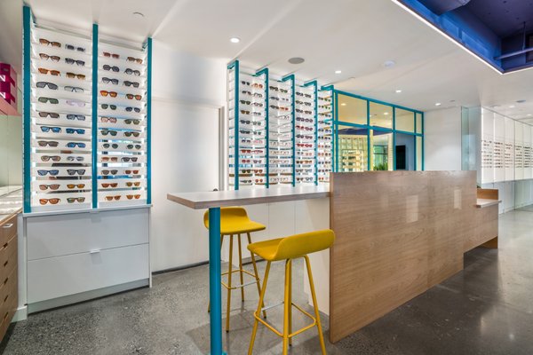 EYE EYE - Updated September 2025 - 13 Photos - 121 Lakeside Ave ...