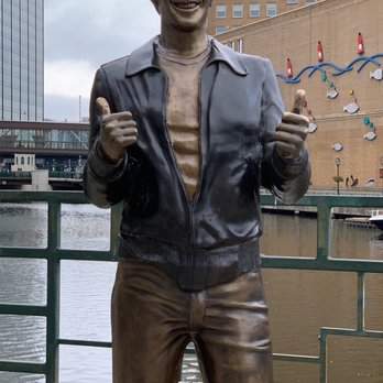 BRONZE FONZ - Updated September 2025 - 99 Photos & 84 Reviews - 100 E ...