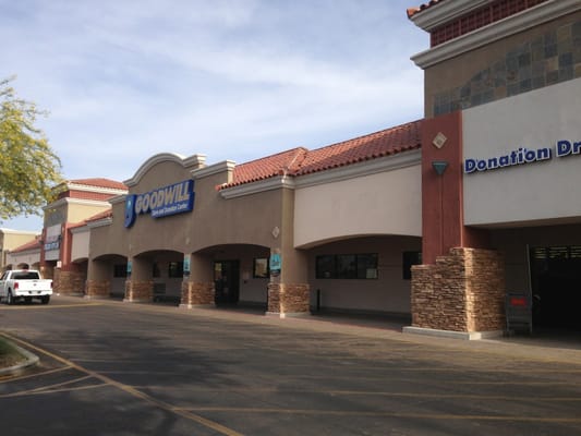 GOODWILL - Updated January 2025 - 14 Photos & 37 Reviews - 3901 E ...