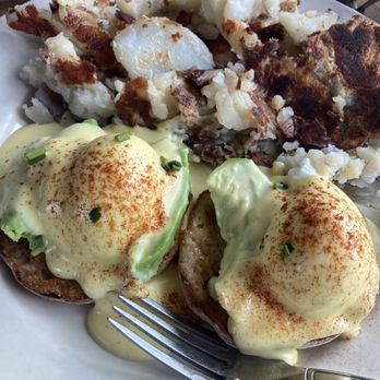 B3 BREAKFAST AND BURGER BAR - Updated August 2024 - 455 Photos & 628 ...