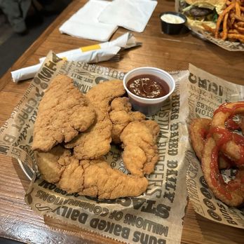 STACK’D BURGERS & BEER - OAKLAND - Updated October 2025 - 276 Photos ...