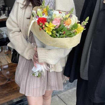 VONS - Updated January 2025 - 213 Photos & 312 Reviews - 3461 W 3rd St ...