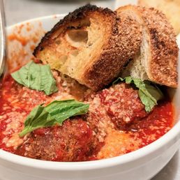 LA PECORA BIANCA - Updated December 2025 - 1104 Photos & 550 Reviews ...