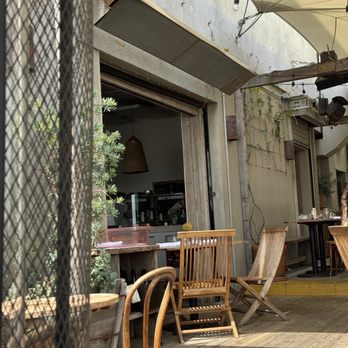 FIG TREE VENICE - Updated June 2025 - 1184 Photos & 717 Reviews - 429 ...