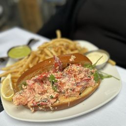 BIN 77 BISTRO & SIDEBAR - Updated December 2025 - 467 Photos & 231 ...