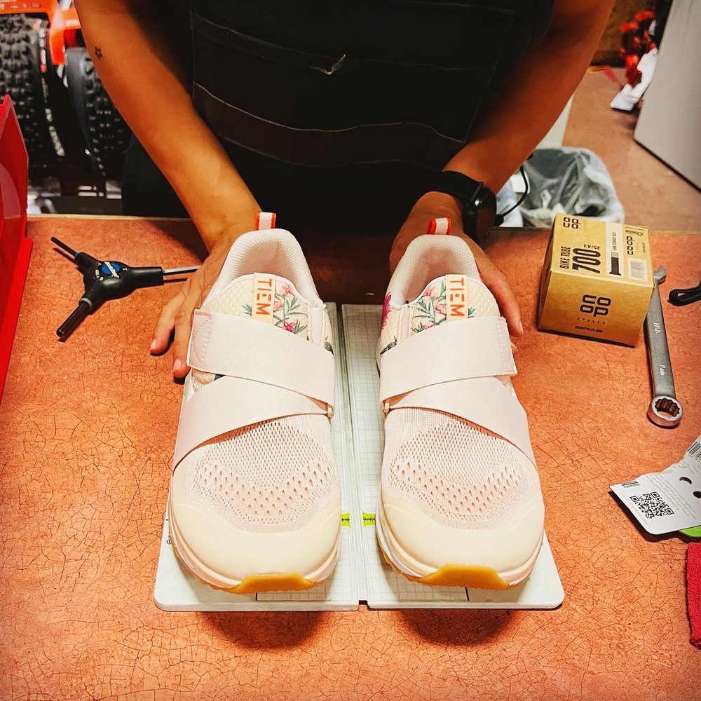 REI - RECREATIONAL EQUIPMENT - Updated December 2025 - 53 Photos & 139 ...