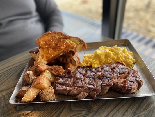 TWISTED TAVERN - Updated October 2024 - 152 Photos & 178 Reviews - 3606 ...