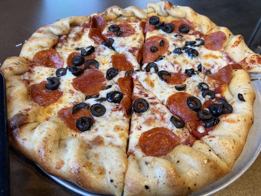 WILD GARLIC PIZZA & PUB - Updated November 2025 - 304 Photos & 416 ...