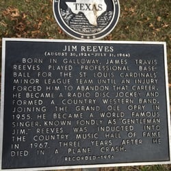 JIM REEVES MEMORIAL - 25 Photos - Landmarks & Historical Buildings ...