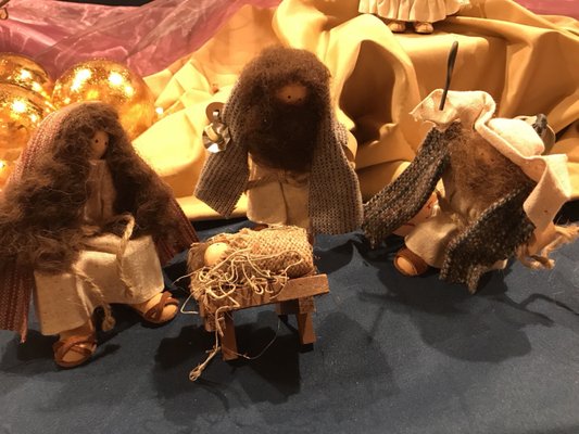CHRISTMAS CRECHE EXHIBIT - Updated July 2025 - 10 Photos & 18 Reviews ...