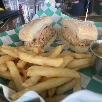 THE 303 SPORTS GRILL - Updated May 2024 - 174 Photos & 233 Reviews ...