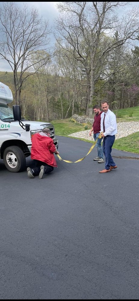 ROLLING V BUS - Updated January 2026 - 15 Reviews - 5008 Main St, South ...