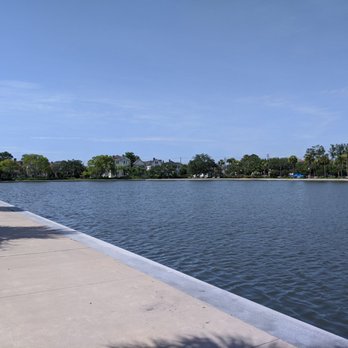 COLONIAL LAKE PARK - Updated September 2025 - 46 Photos - Broad St ...