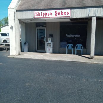 SKIPPER JOHNS - Updated December 2025 - 18 Photos & 47 Reviews - 1210 ...