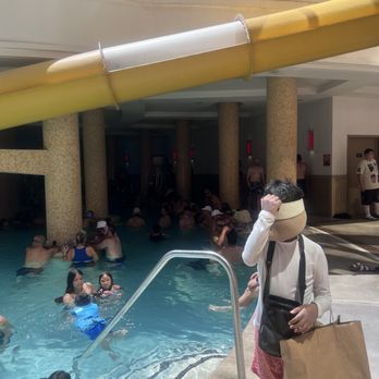 GOLDEN NUGGET POOL - Updated October 2025 - 347 Photos & 191 Reviews ...