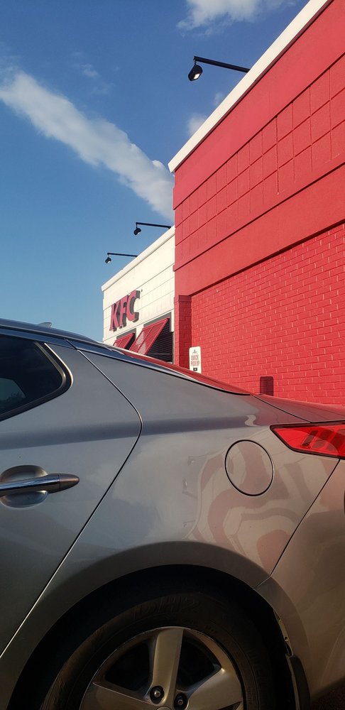KFC - Updated October 2025 - 29 Reviews - 850 Eastgate South Dr ...