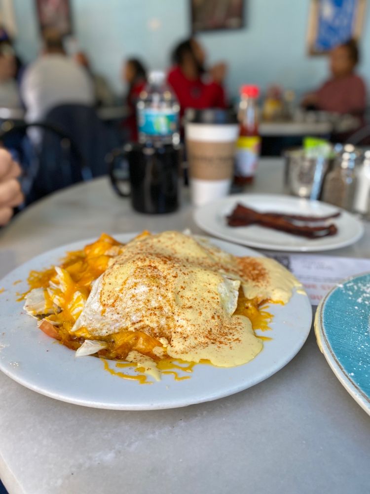 BLUE MOON CAFE - 2338 Photos & 2481 Reviews - 1621 Aliceanna St ...