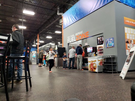 SKY ZONE TRAMPOLINE PARK - 34 Photos & 53 Reviews - Trampoline Parks ...