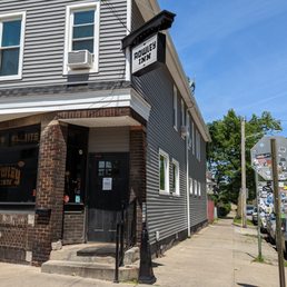 ROWLEY INN - Updated July 2025 - 790 Photos & 530 Reviews - 1104 Rowley ...