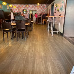 GRACIOUS PLATES ON MAIN - Updated October 2025 - 119 Photos & 223 ...