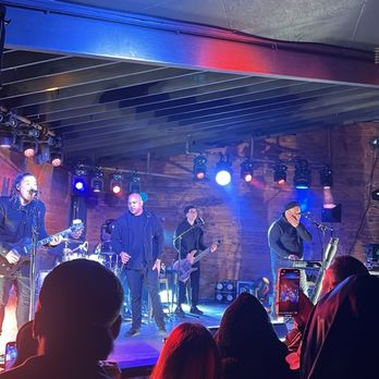 SCOOT INN - Updated December 2025 - 160 Photos & 182 Reviews - 1308 E ...