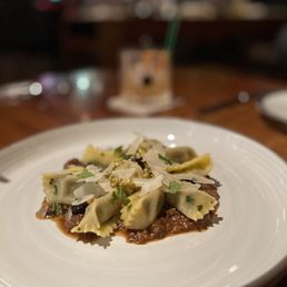 84 YESLER - Updated December 2025 - 642 Photos & 164 Reviews - 84 ...