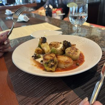 TOP OF THE MARKET - SAN DIEGO - Updated January 2026 - 1457 Photos ...